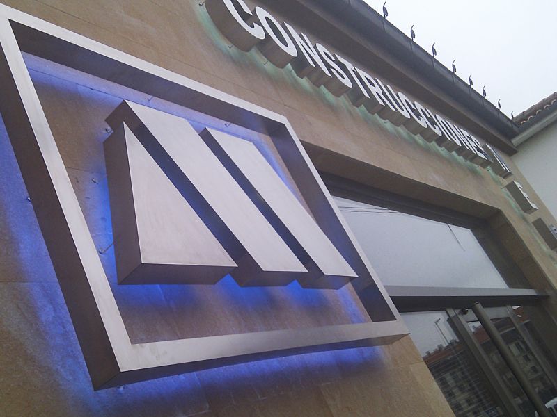 Letras Corpóreas. Letreros en Relieve | Luminosos Colours